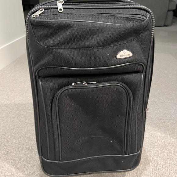 Samsonite | Other | Samsonite Soft Shell Expandable Carry On Luggage ...
